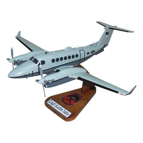 427 RS MC-12W Custom Airplane Model | Custom MC-12W Project Liberty ...